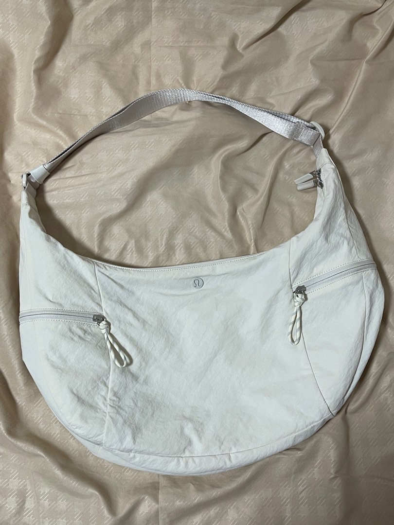 Lululemon Slouchy Sling Bag 13L, Women's Fashion, Bags & Wallets, Cross ...