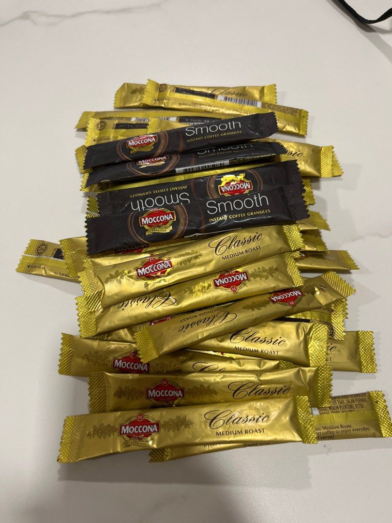 Moccona Classic & Smooth Instant Coffee Sachets 35 pcs, Food & Drinks ...