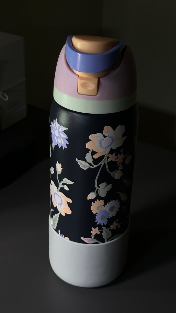 Owala x Urban Outfitters: 32oz FreeSip in Midnight Garden, Furniture ...