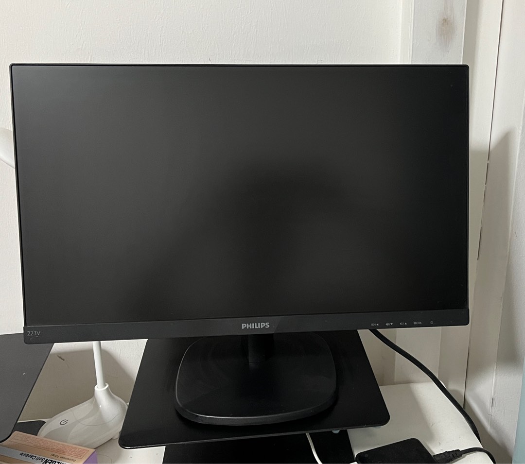 Philips 223V7 22-inch Full HD Monitor, Computers & Tech, Parts ...