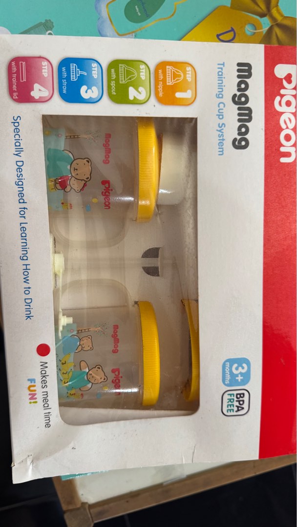 Pigeon mag mag training cup, Bayi & Anak, Lainnya di Carousell