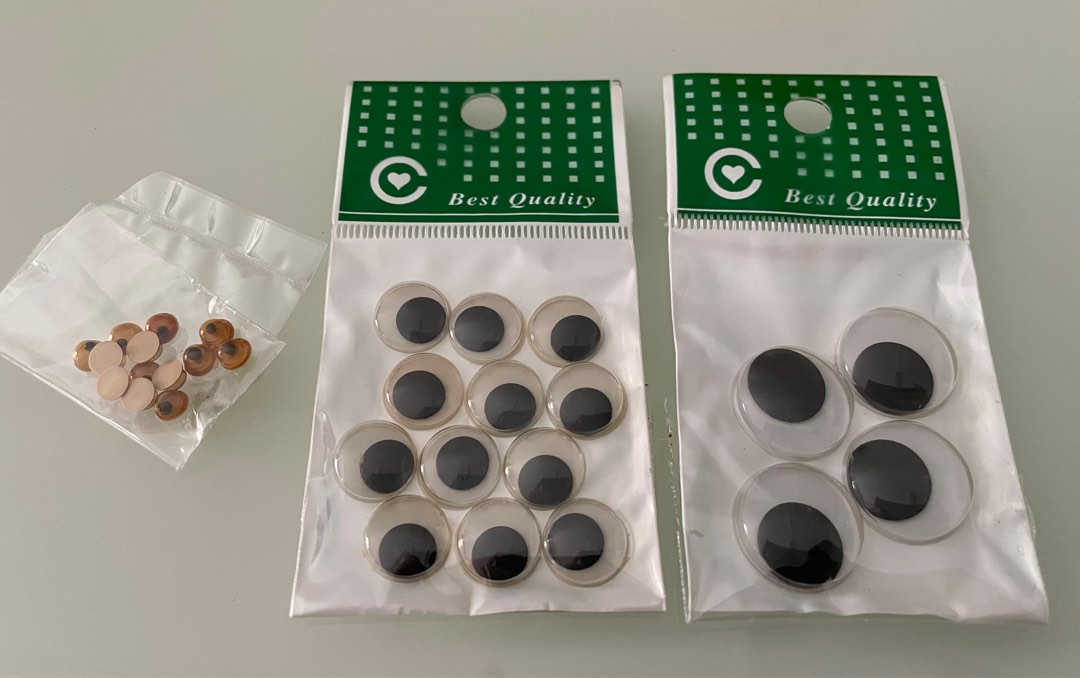 Plastic Moveable Goggly/Craft Eyes - Assorted Sizes, Hobbies & Toys ...