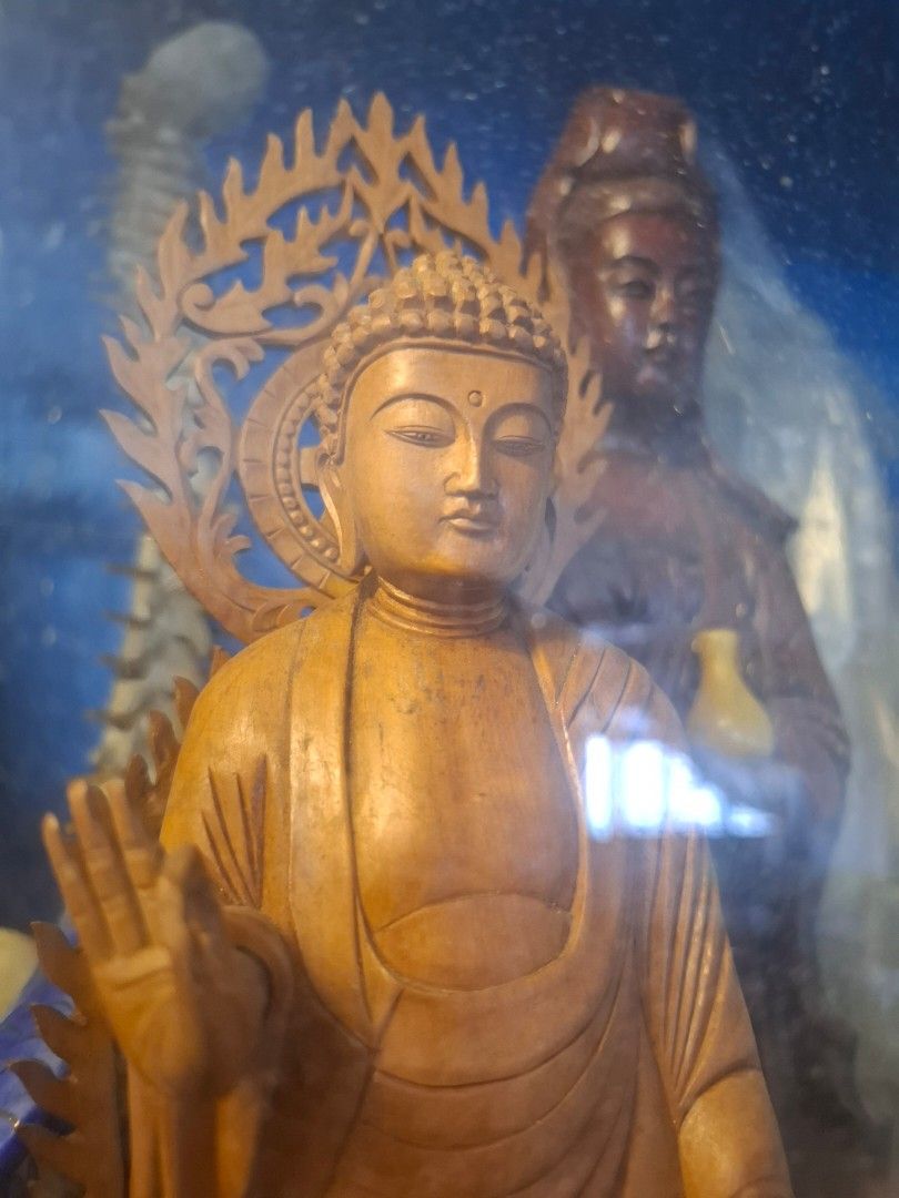 80s-90s Era Standing Amitabha Wood Statue 80-90年代木阿彌陀佛站像, Hobbies ...