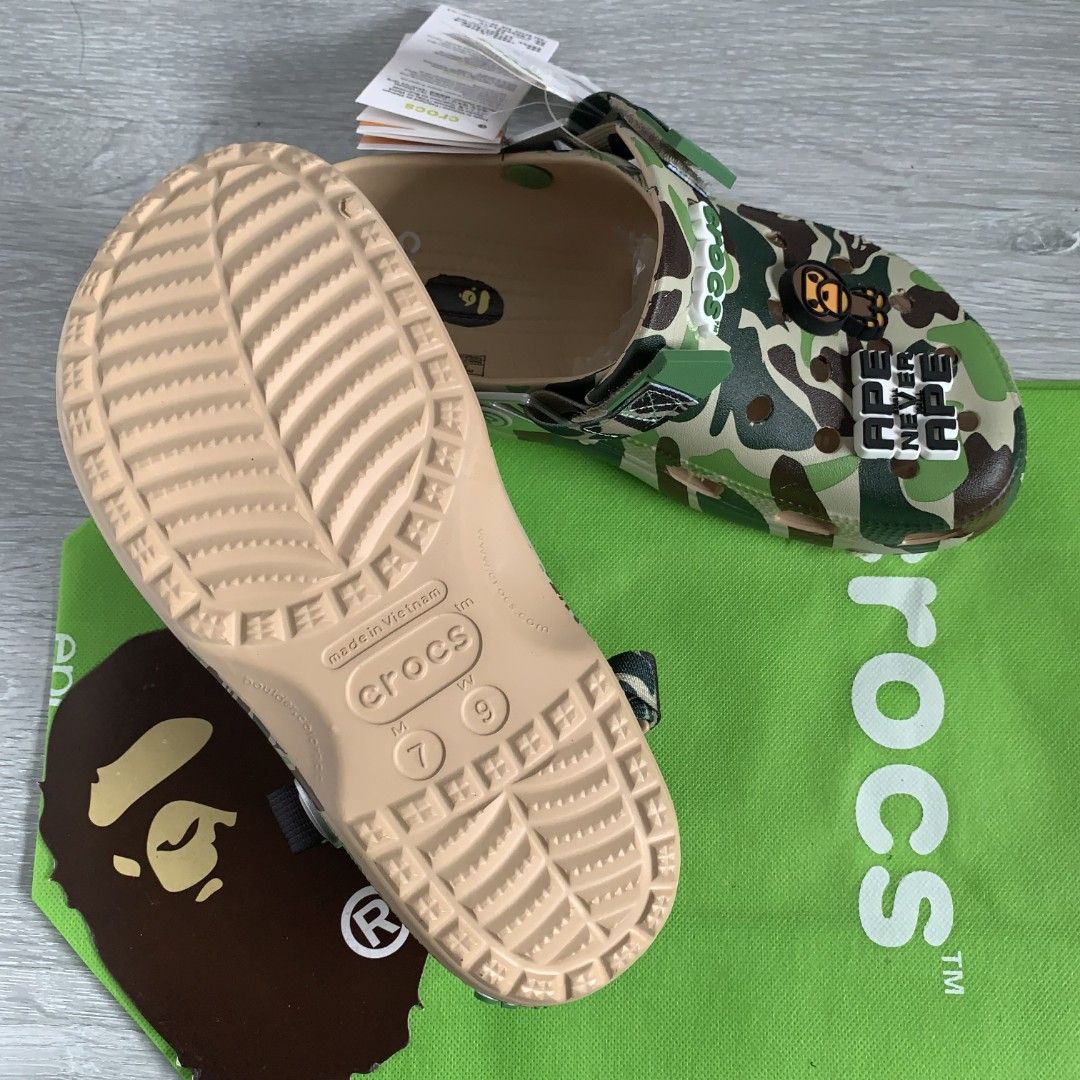 Brandnew Crocs Bape Sta, Men's Fashion, Footwear, Slippers & Slides on ...