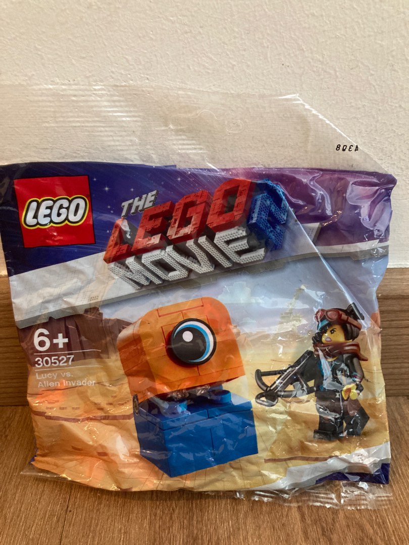 Lego 30527 THE LEGO MOVIE 2 Lucy vs. Alien Invader Polybag, Hobbies & Toys, Toys & Games on ...
