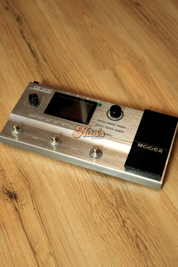 MOOER GE200 MULTI EFFECTS, Hobbies & Toys, Music & Media, Music ...