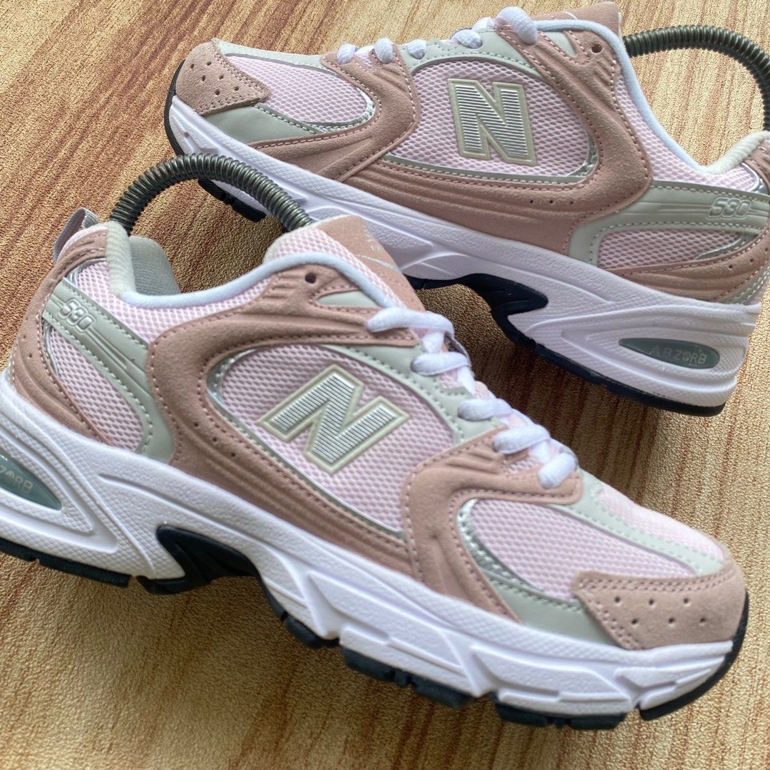 New Balance 530 Running, Fesyen Wanita, Sepatu di Carousell