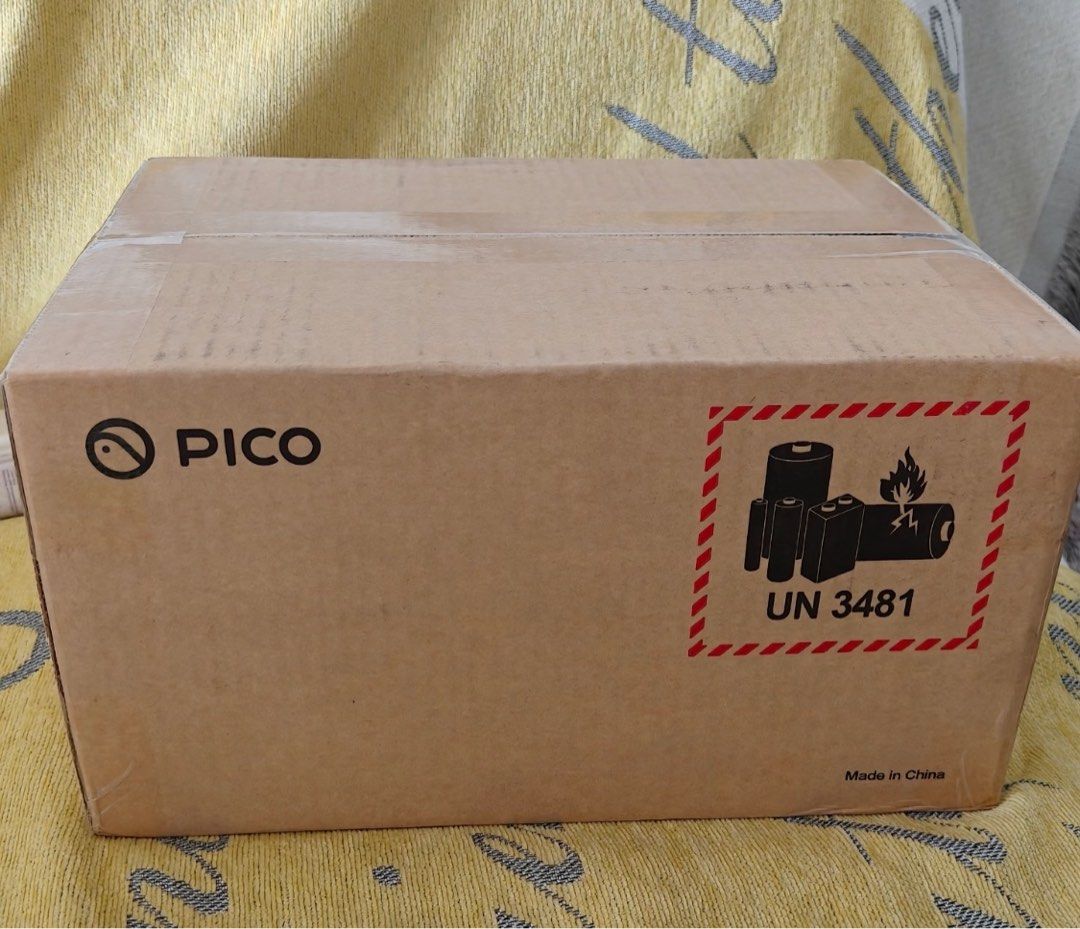 Pico 4 ultra full set, Everything Else, Others on Carousell