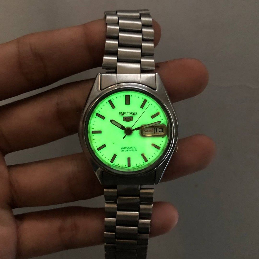 Seiko 5 Fosfor Dial, Fesyen Pria, Jam Tangan di Carousell