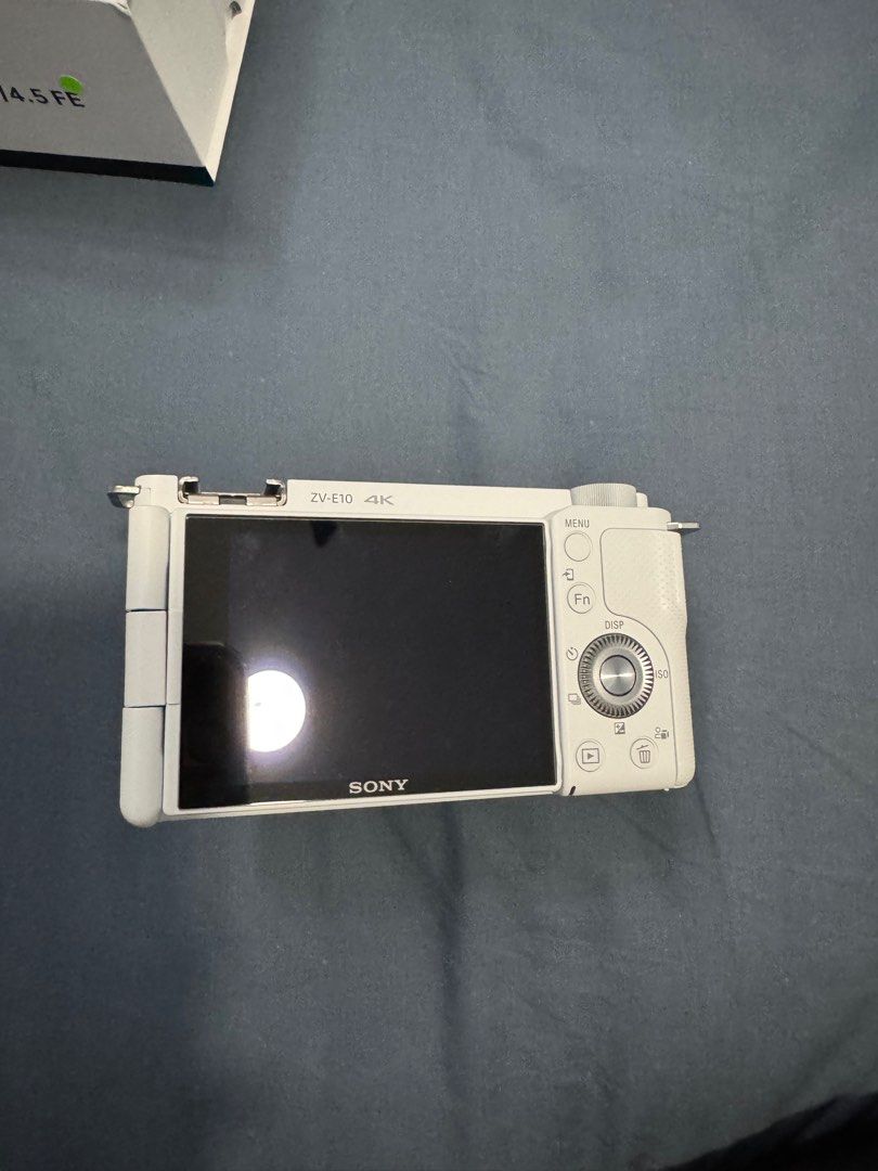 Sony ZV E10 White with 16-50mm OSS Kit Lens + Prime Lens, Photography ...