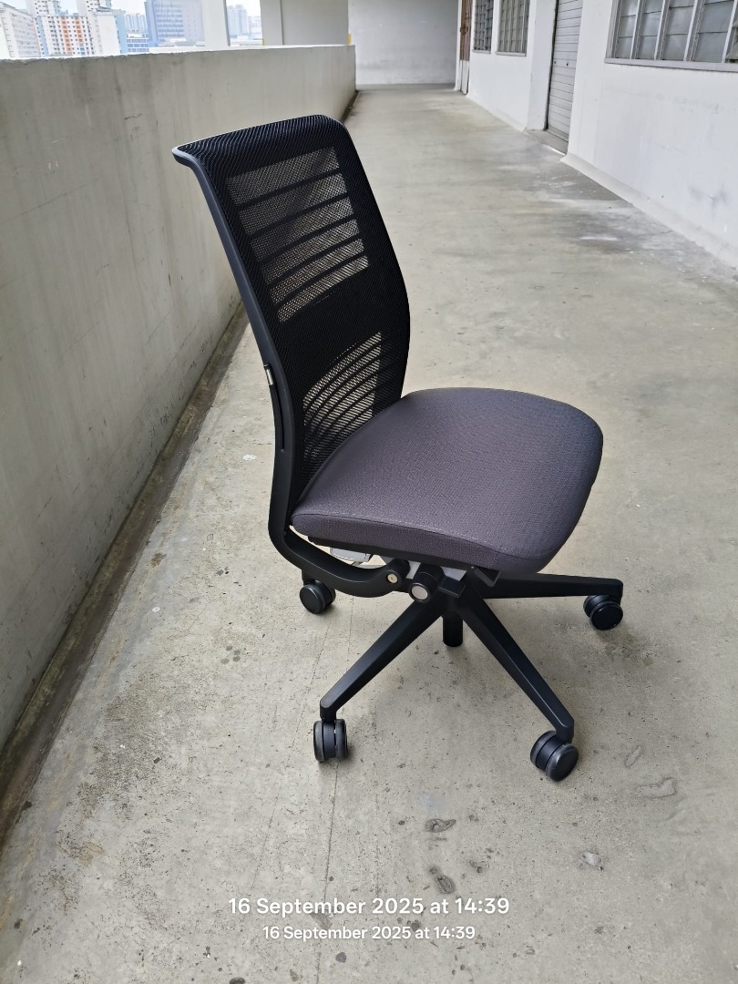 Steelcase Think Version 2 Ergonomic Office Chair Manufacture Date ...