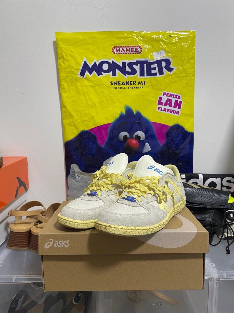 asics skyhand og mamee monster sneakerlah, Men's Fashion, Footwear ...