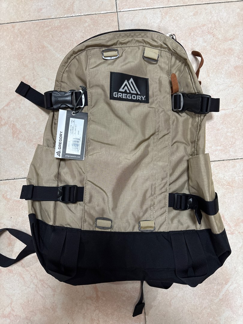BNWT Gregory All Day V2.1 Backpack - Sand, Men's Fashion, Bags ...