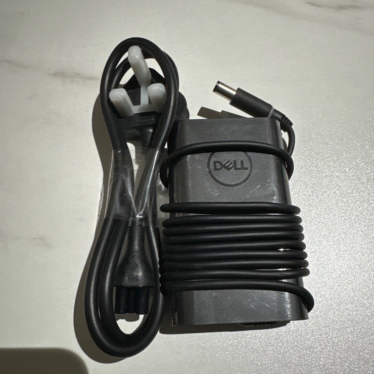 Dell Laptop Charger (65W) - Round barrel head, Computers & Tech, Parts ...