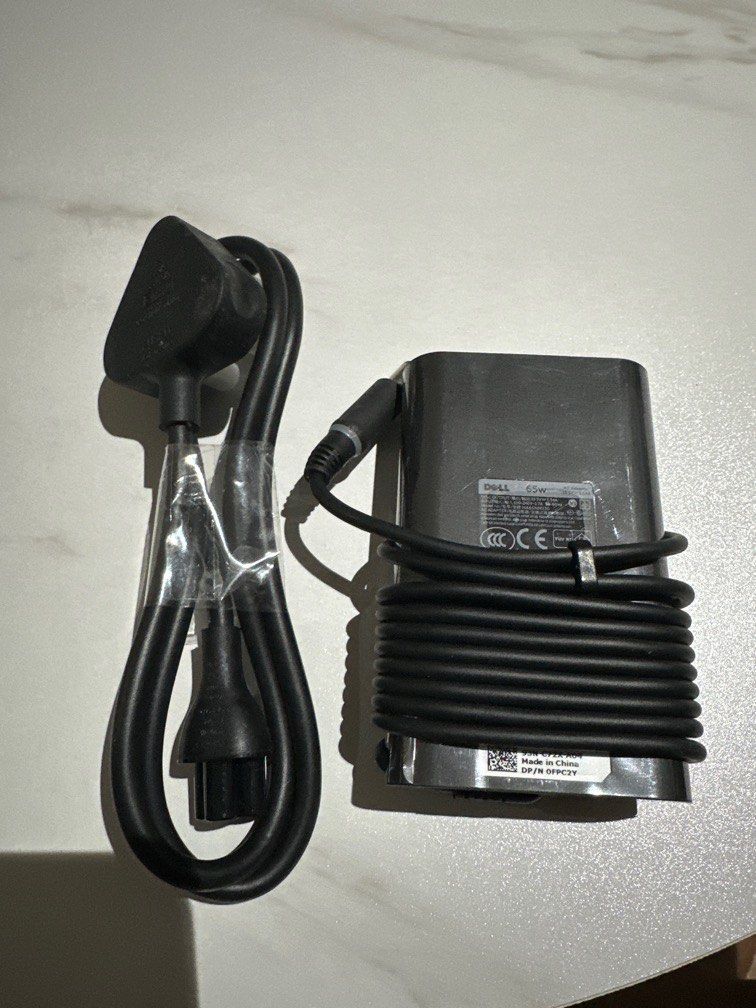 Dell Laptop Charger (65W) - Round barrel head, Computers & Tech, Parts ...