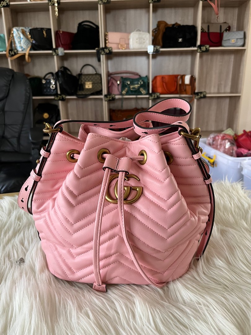 Gucci marmont bucket, Fesyen Wanita, Tas & Dompet di Carousell