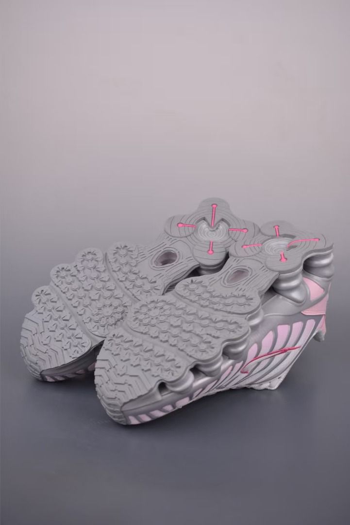 🌟官網授權商家🌟Nike Shox Ride 2 Sp x Supreme R4全掌氣墊緩震跑步鞋, 男裝, 鞋, 波鞋 - Carousell