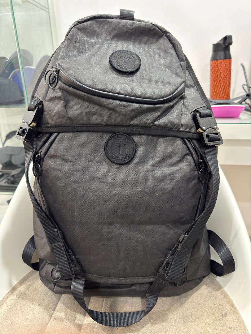 Trakke x Carryology Muir backpack and sling, Men's Fashion, Bags ...