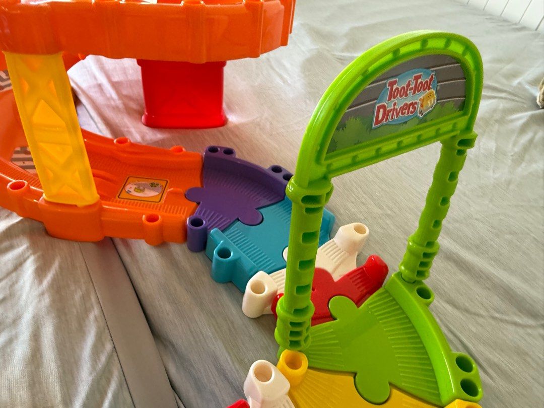 VTech Toot-Toot Drivers Train Set, Hobbies & Toys, Toys & Games on ...