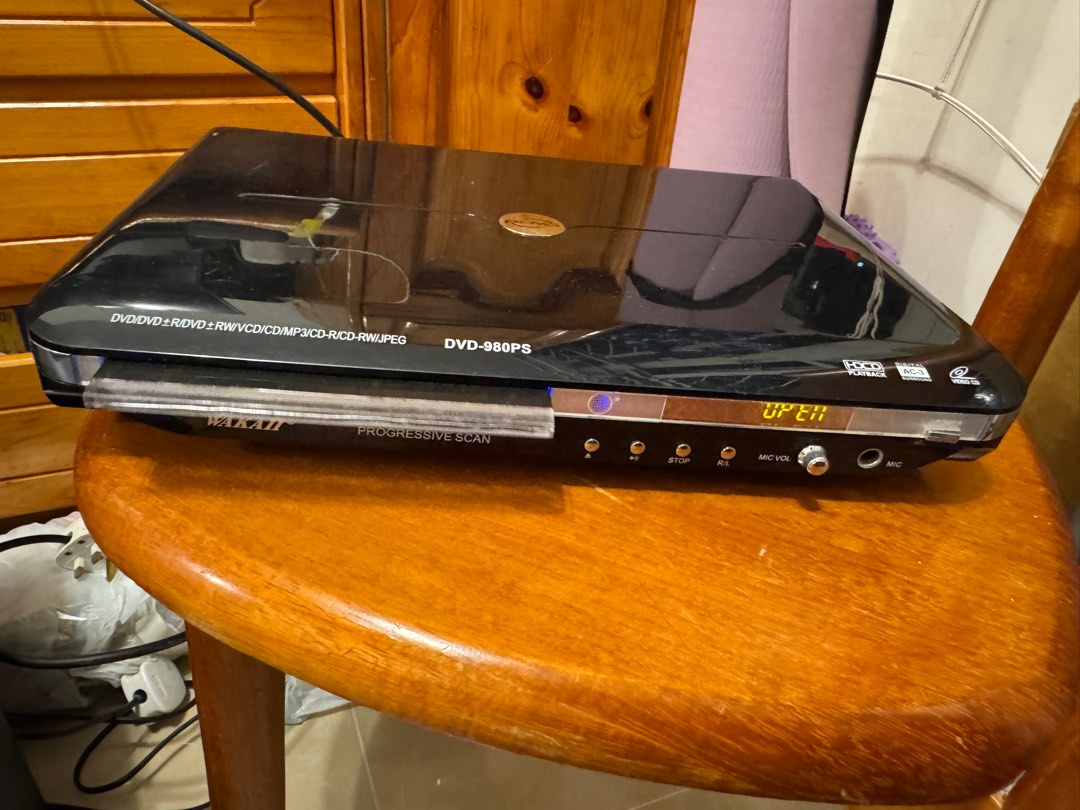 Wakaii DVD-980PS DVD CD Player 影碟機, 家庭電器, 電視 & 其他娛樂, 藍光及播放器 - Carousell