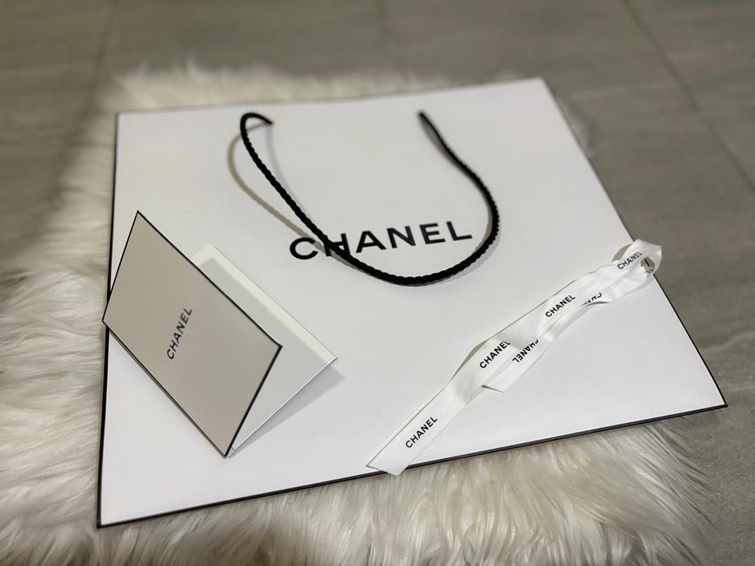 Chanel Paper bag (35cm x 30cm x 12.5cm), Looking For on Carousell