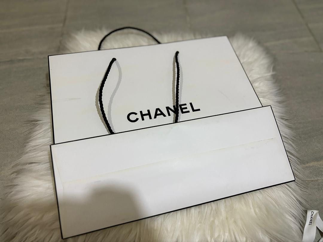 Chanel Paper bag (35cm x 30cm x 12.5cm), Looking For on Carousell