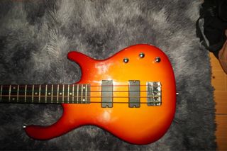 Bass guitars For Sale | Buy 100+ Bass guitars online | Carousell ...