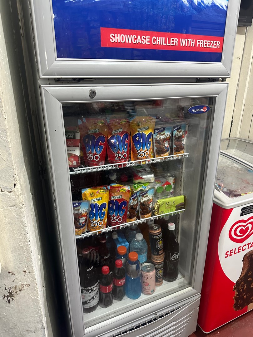 Fujidenzo 10 cu. ft. Showcase Chiller with Freezer Top SUF-100A, TV ...