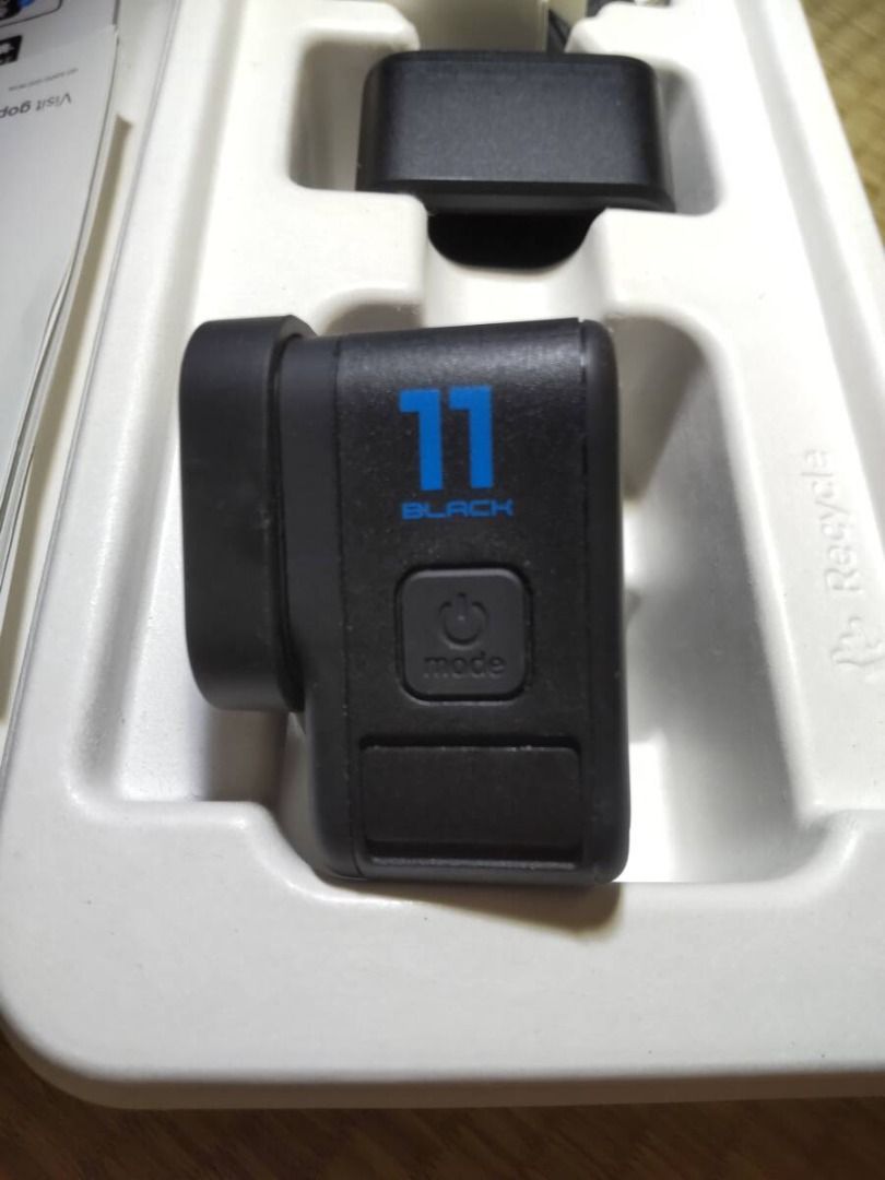 GoPro HERO11 BLACK body + accessory set 256GB included Purchased in ...