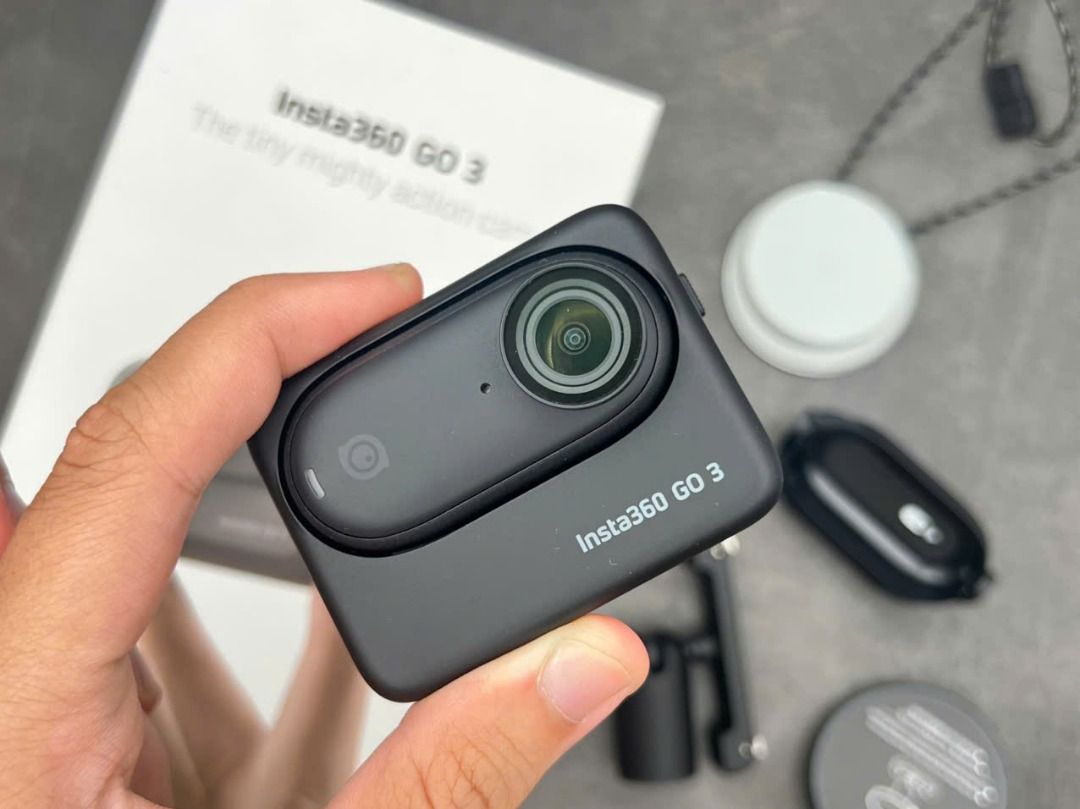 Insta360 Go 3 Full set, Photography, Video Cameras on Carousell