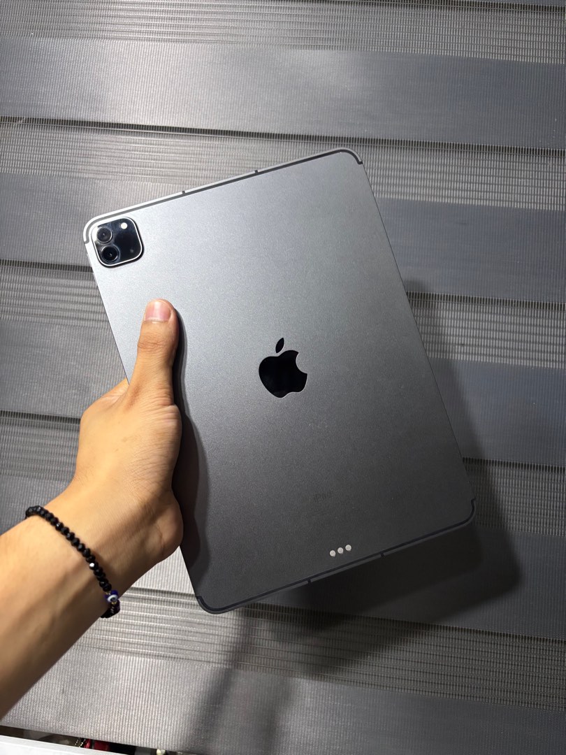 iPad Pro 11 inch 2nd Gen with cellular, Mobile Phones & Gadgets ...