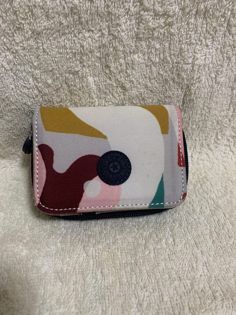 Kipling Small Bifold Wallet 🚨Free SF🚨, Women's Fashion, Bags & Wallets ...