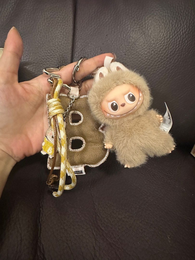Mini Labubu B Set, 興趣及遊戲, 玩具 & 遊戲類 - Carousell