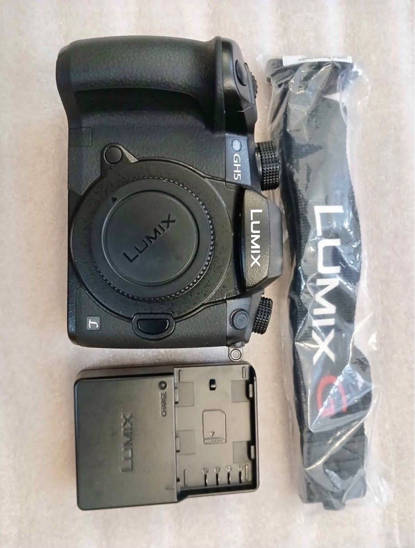 Panasonic Lumix GH5 Body Only Box Set, Photography, Cameras on Carousell