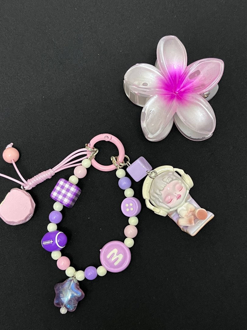 skullpanda keychain (check description) 🌸, Hobbies & Toys, Stationery ...