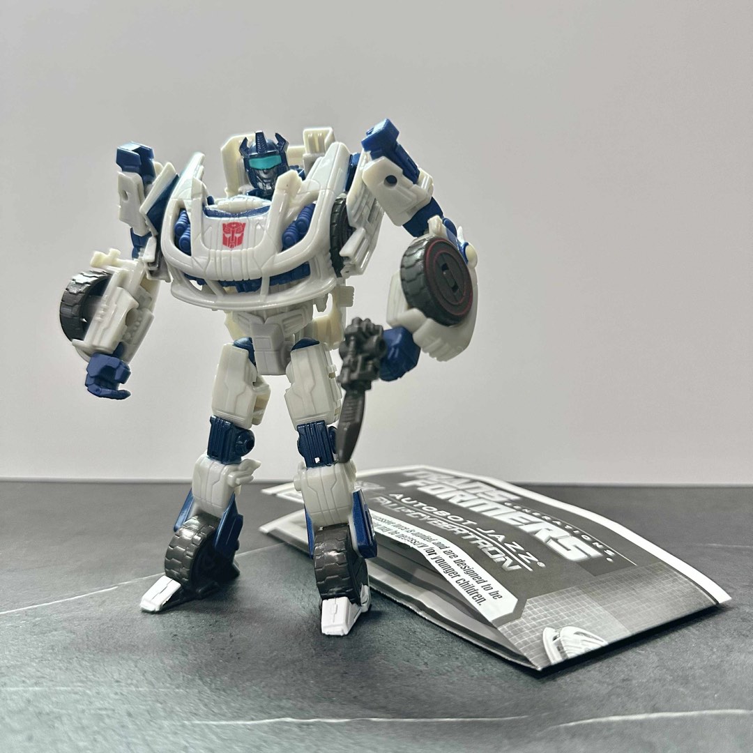 Transformers Generations Fall Of Cybertron Jazz Deluxe Class FOC ...