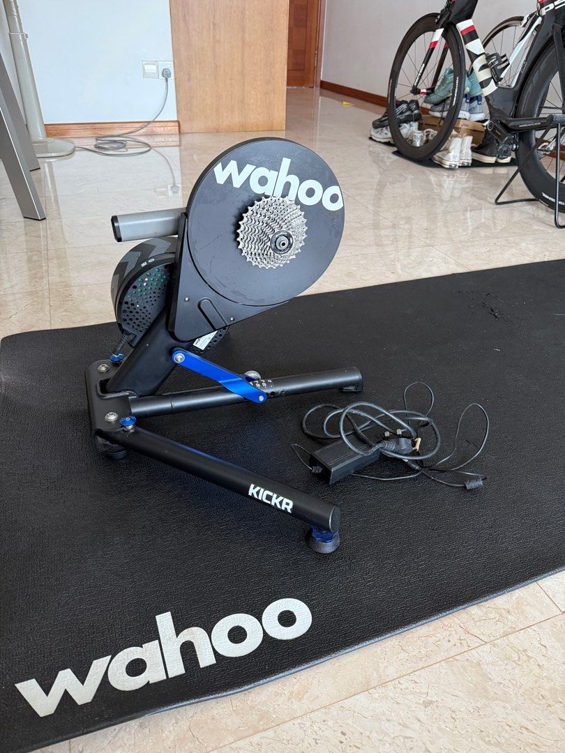 Wahoo KICKR V4 Trainer, Sports Equipment, Bicycles & Parts, Parts ...