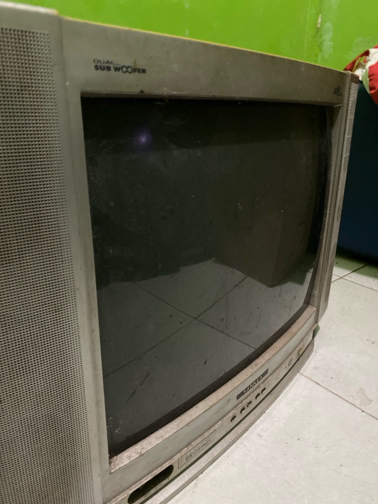 Di jual Tv Tabung sanken bekas 21 inchi, Elektronik, TV & Perlengkapan ...