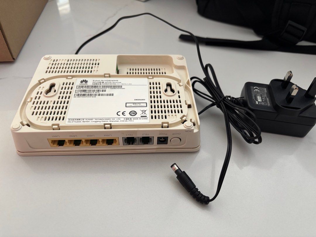 Huawei HG8240H GPON ONT Router, Computers & Tech, Parts & Accessories ...