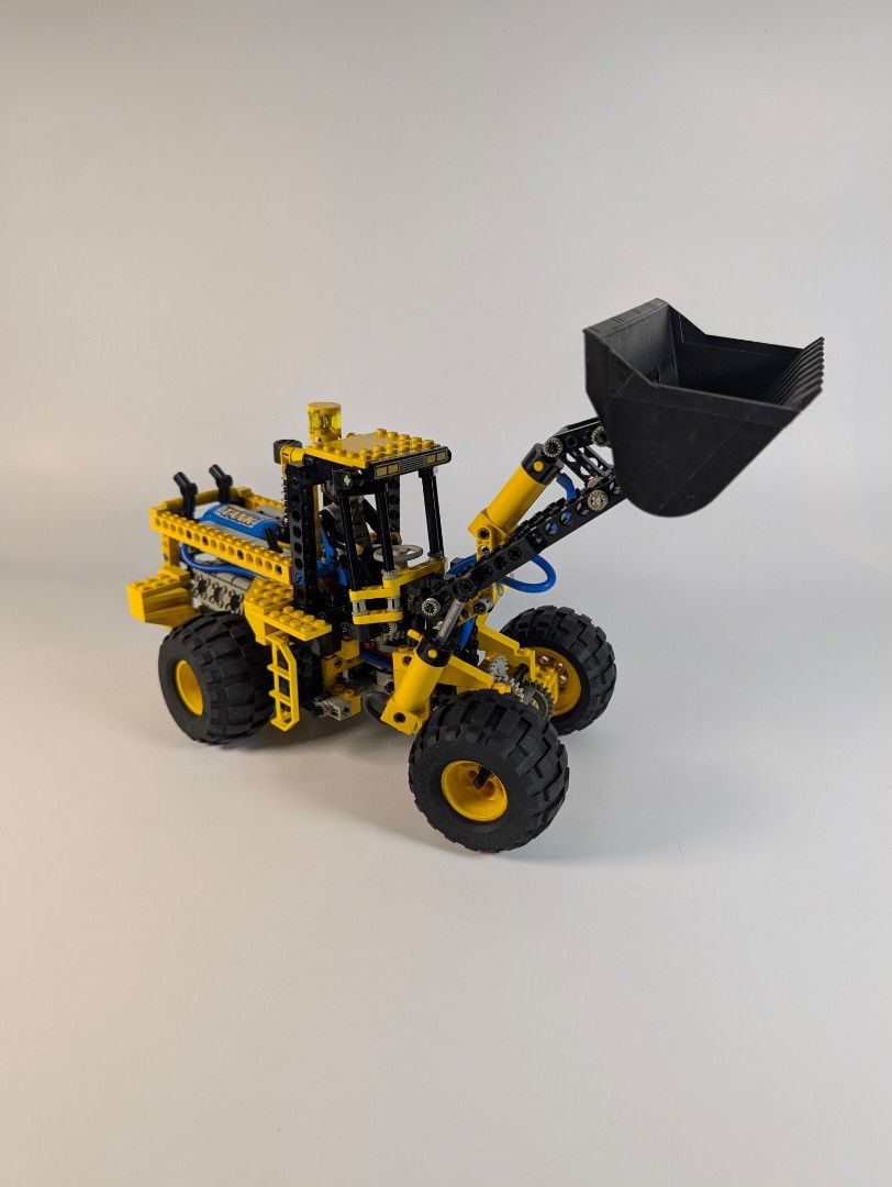 Lego Technic Wheel Loader, Hobbies & Toys, Toys & Games on Carousell