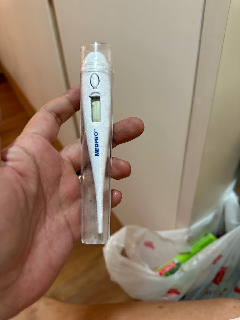 Medpro Digital Thermometer, Health & Nutrition, Thermometers on Carousell