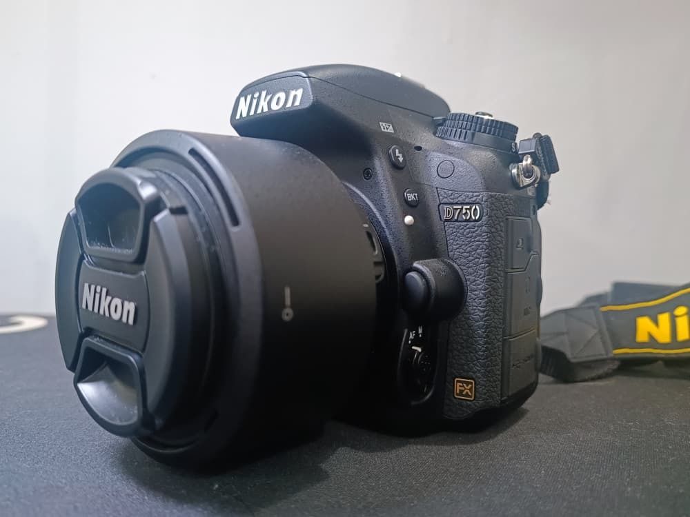 Nikon D750 With Two lenses and extra gadgets., Photography, Cameras on Carousell