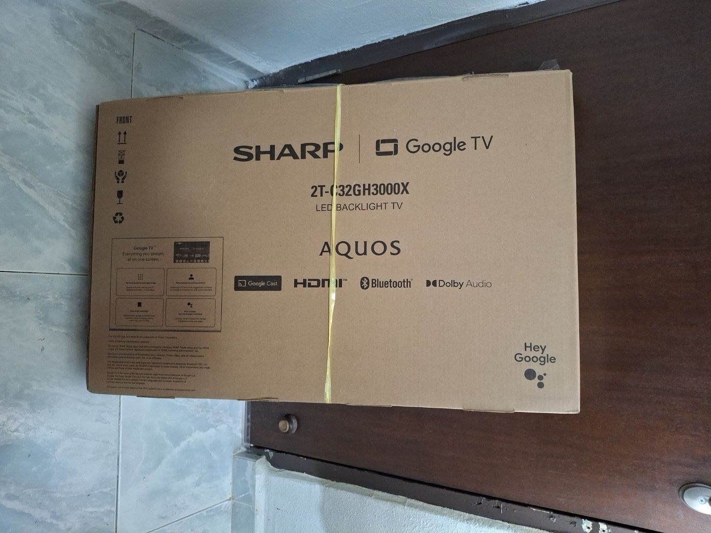 32"Empty TV Box With Styrofoam, Furniture & Home Living, Home Improvement & Organisation ...