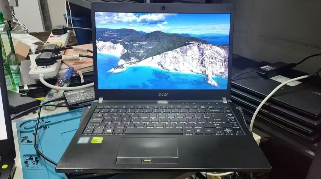 Acer Laptop P648-MG i7-6500U CPU, 8G DDR4 RAM, 256G SSD, Nvidia GeForce 940M GPU, WIN10PRO Pre ...