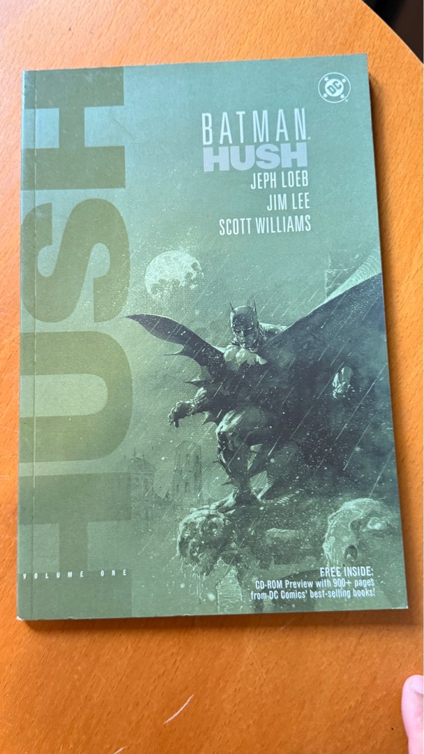 Batman: Hush Volume 1 & 2 Graphic Novels, Hobbies & Toys, Books ...