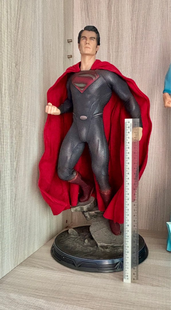 DC Comics Superman Statue - Henry Cavil, Hobbies & Toys, Toys & Games ...