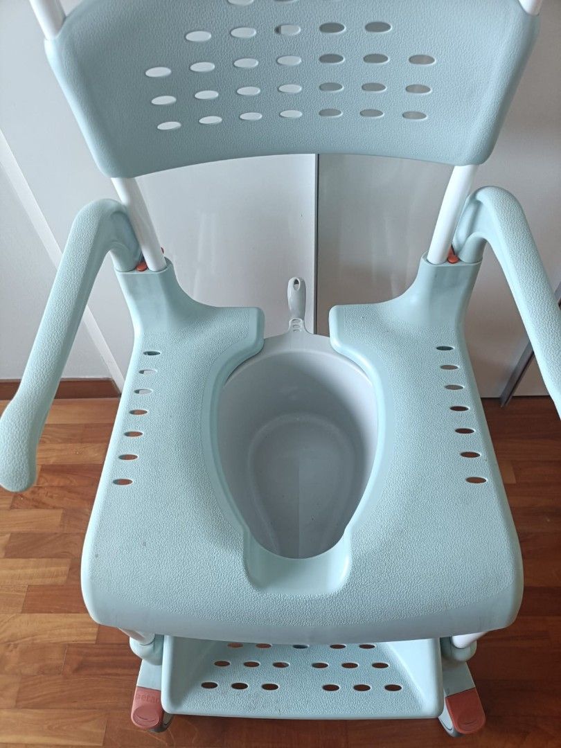 Etac Clean Commode Chair, Health & Nutrition, Assistive & Rehabilatory Aids, Other Assistive ...
