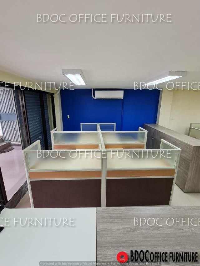 Podium Guard - Examination Bed - Fabric with Glass Office Partition ...