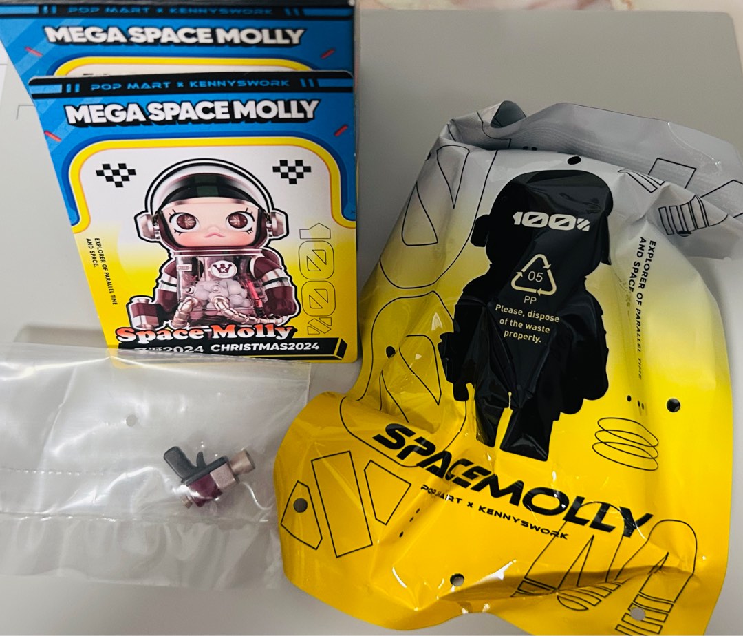 POP MART Mega Space Molly Christmas 2024, Hobbies & Toys, Toys & Games ...