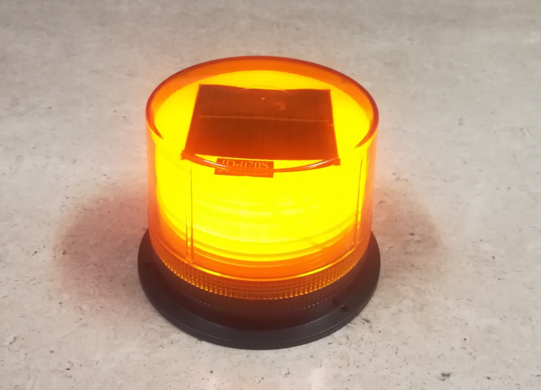 Solar Blinker Magnetic Beacon Warning Light, Commercial & Industrial ...